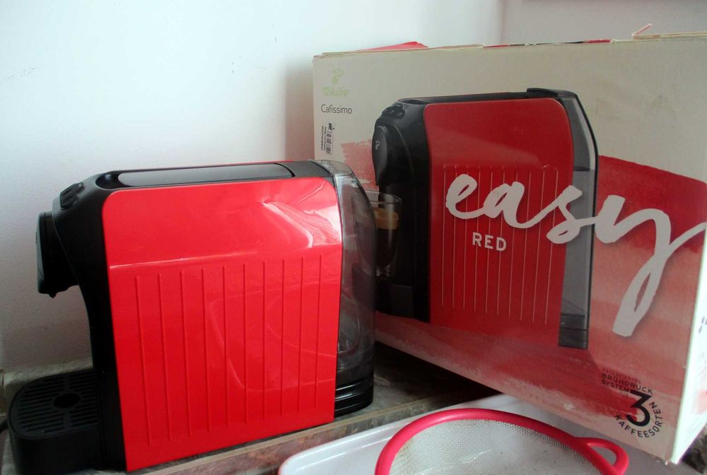 Нова кафемашина с капсули Tchibo Cafissimo EASY гр. Пазарджик Център • OLX.bg