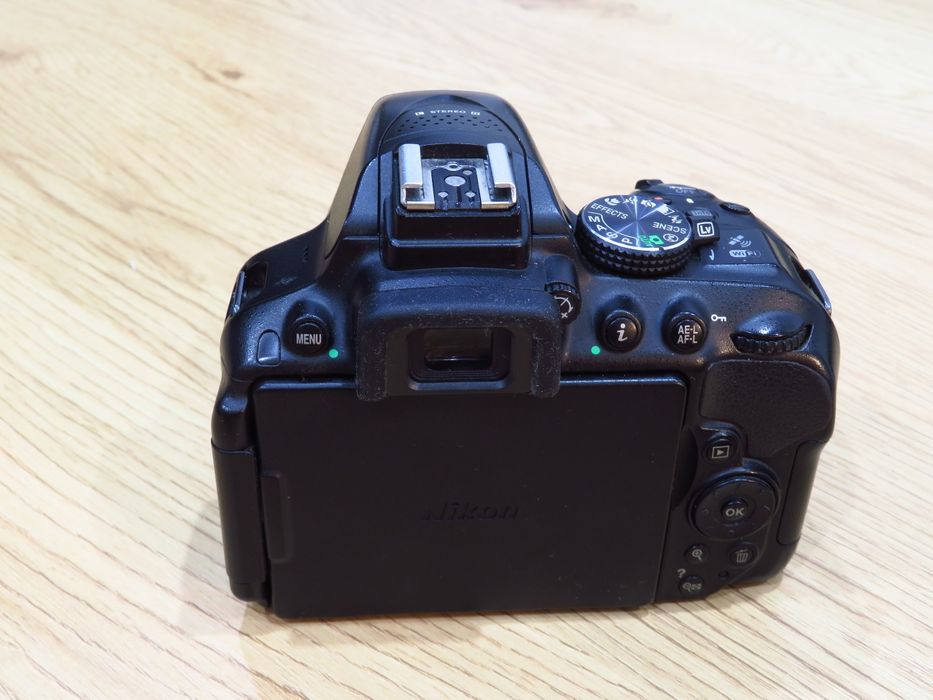 Dslr Nikon D5300 Valea Adanca • OLX.ro