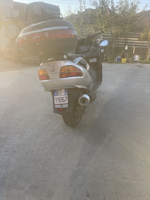 Scuter Suzuki burgman 650 Deva • OLX.ro