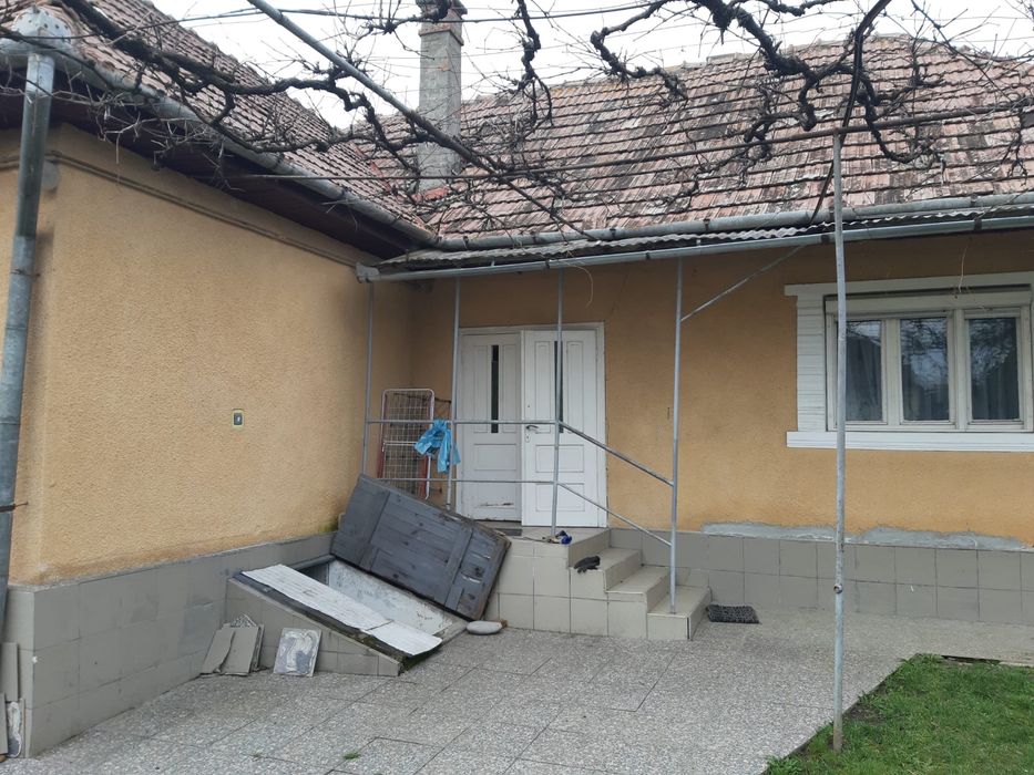 Casa si teren REGHIN str. Vanatorilor Reghin • OLX.ro