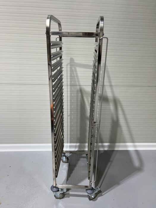 Rastel / carucior patiserie - gastronomie - 16 tavi 60 x 40 sau GN 1/1 ...