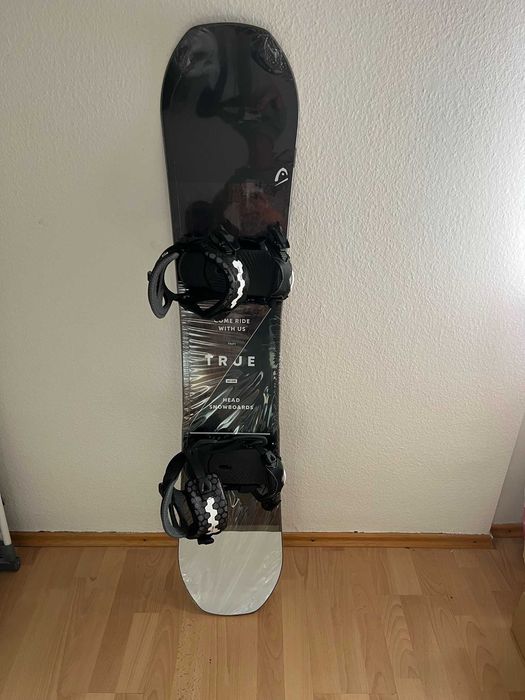 Placa snowboard NOUA Head True 138cm +legaturi NOI Head Five Cluj ...