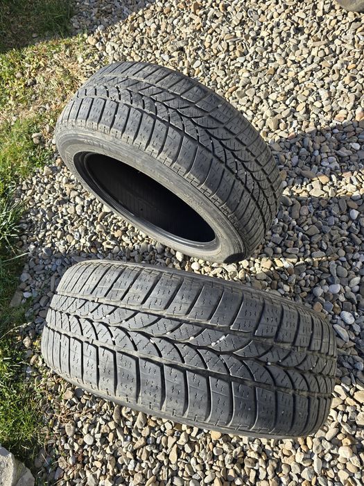Vand 2 anvelope iarna 205 55 16 Brasov • OLX.ro
