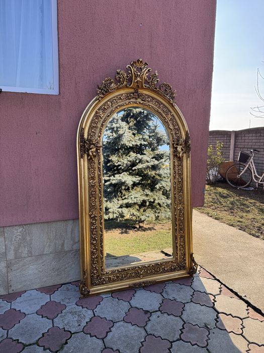 Oglinda mare in stil baroc, cu rama aurie Timisoara • OLX.ro