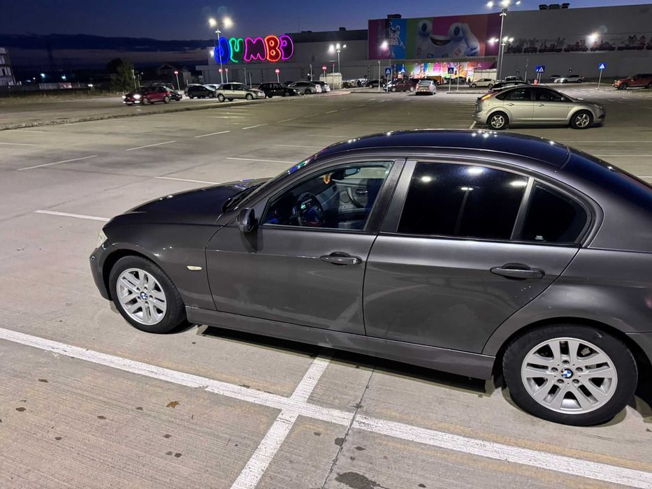 BMW 320i E90 – 2.0 Benzina / 150 CP / Manuala Craiova • OLX.ro