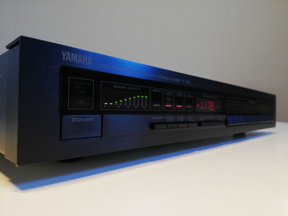 Tuner/Radio YAMAHA model T-720 - FM Stereo / AM - Impecabil/JAPAN Bacau ...