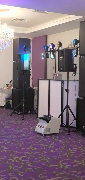 Vand 2 Boxe active Mackie HD1521 800w RMS gen (rcf fbt dynacord ...