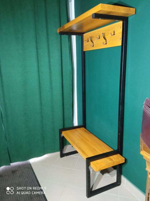 Cuier cu cadru metalic Valea lui Mihai • OLX.ro