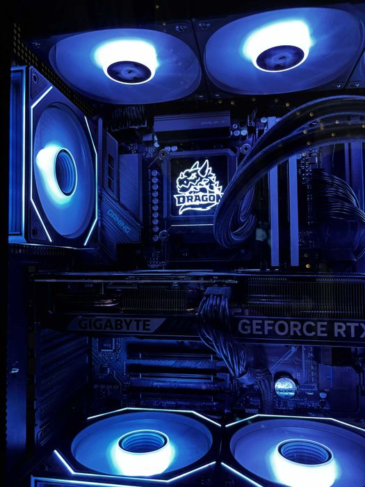 PC Gaming DRAGON Epic Powered by GIGABYTE, doar IASI personal Iasi • OLX.ro
