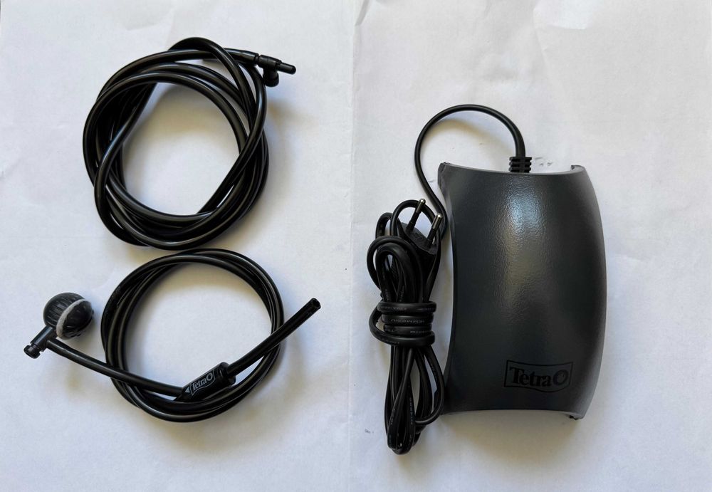 Pompa de aer pentru acvariu - Tetratec APS 100 Sibiu • OLX.ro