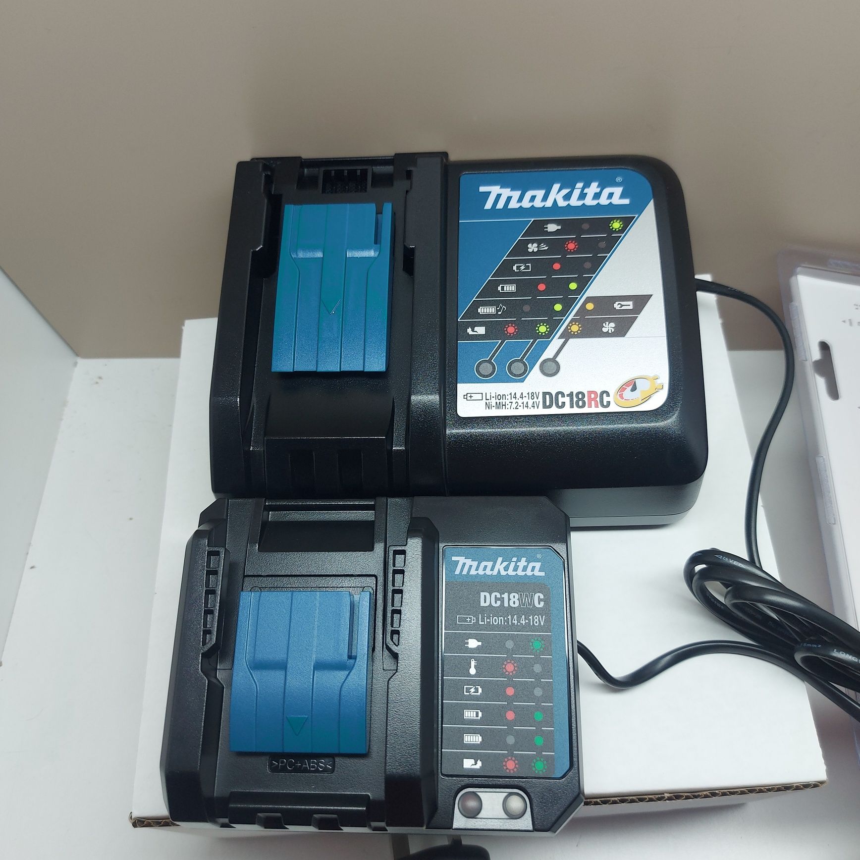 Ново мини зарядно Makita DC18WC гр. Велинград • OLX.bg