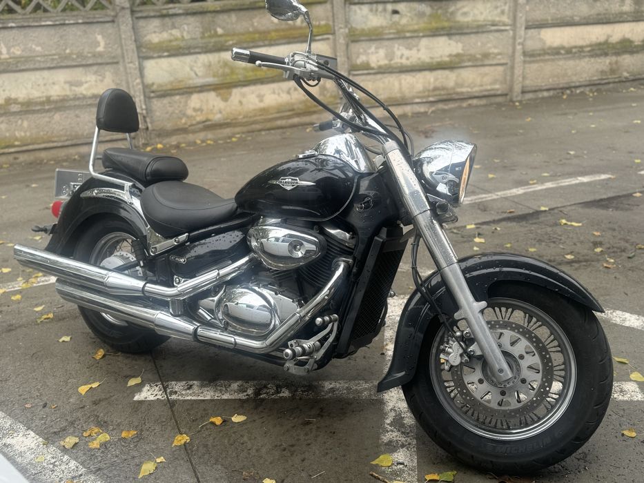 Suzuki intruder c800 Catelu • OLX.ro