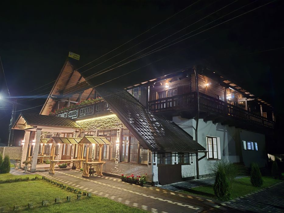 Cabana în Apuseni 16 18 locuri Dealu Goiesti • OLX.ro