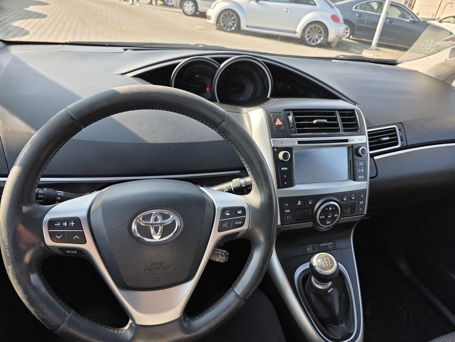 Toyota Verso 7 Locuri - An 2014 - 1.6D - Euro 5 - Navi * Camera * Pano ...