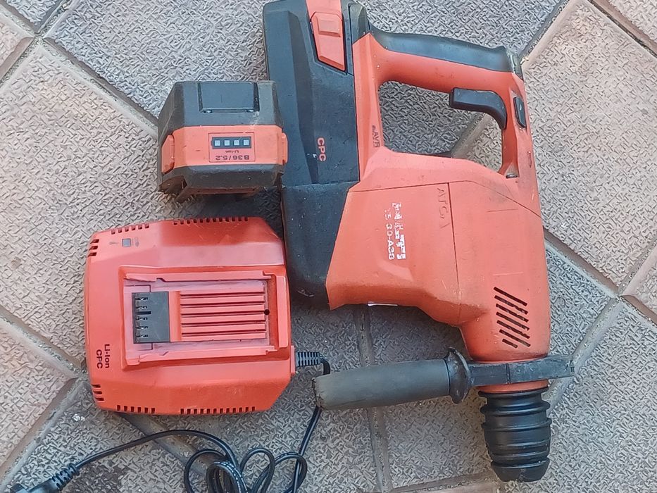 Rotopercutor HILTI TE 30-A 36 Craiova • OLX.ro