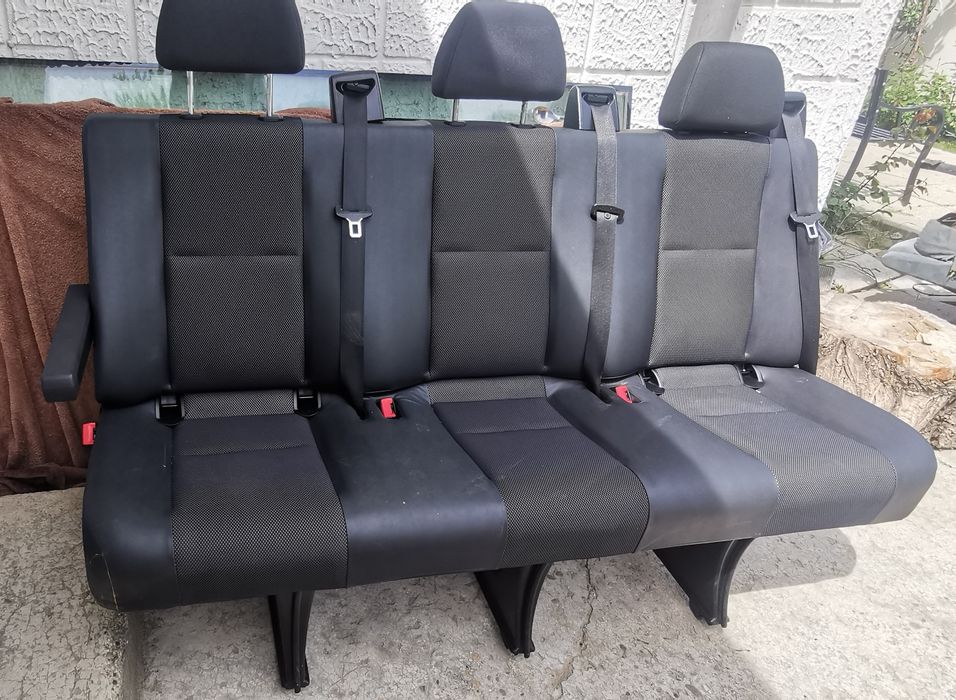 Bancheta 3 locuri Sprinter/Crafter Puiestii de Jos • OLX.ro