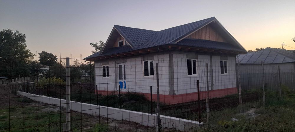 Se vinde casa în comuna schela, județul Galați. Schela • OLX.ro