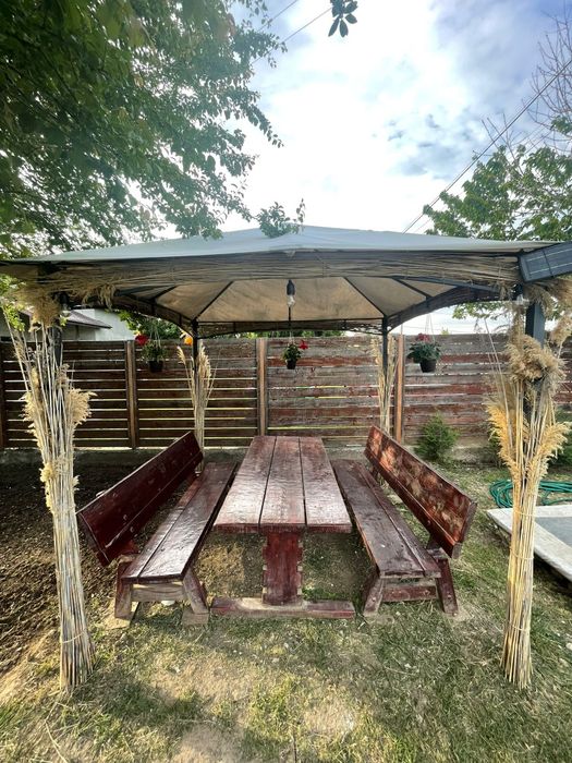 Pavilion + masă + băncuțe lemn Iasi • OLX.ro