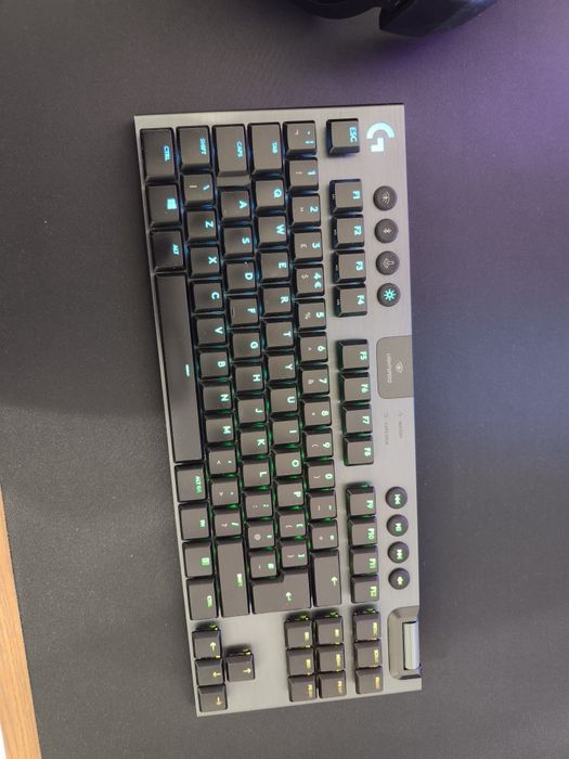 Set tastatura + mouse + mousepad + casti Logitech Bucuresti Sectorul 5 ...