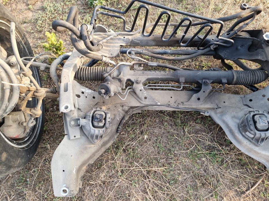 Cadru motor bmw f10 f11 520d 530d Arbanasi • OLX.ro