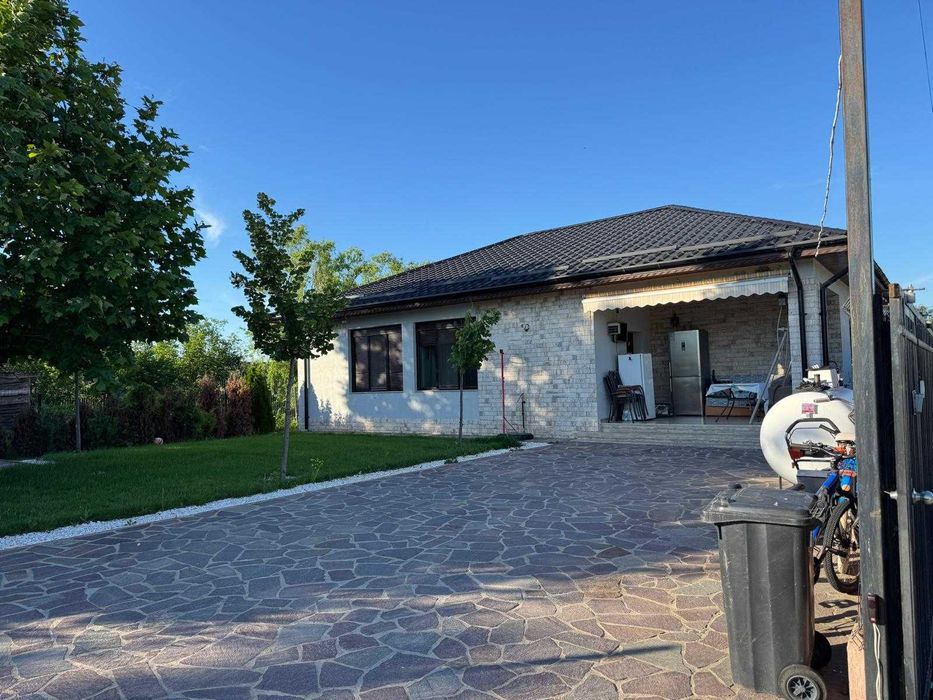 Casa de vinzare Poroschia Poroschia • OLX.ro