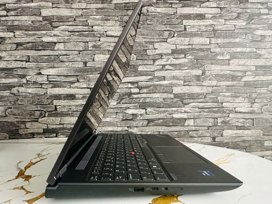 Lenovo Thinkpad 16", Gaming, Intel Core i9, RTX 5000 16GB, 192 GB RAM ...