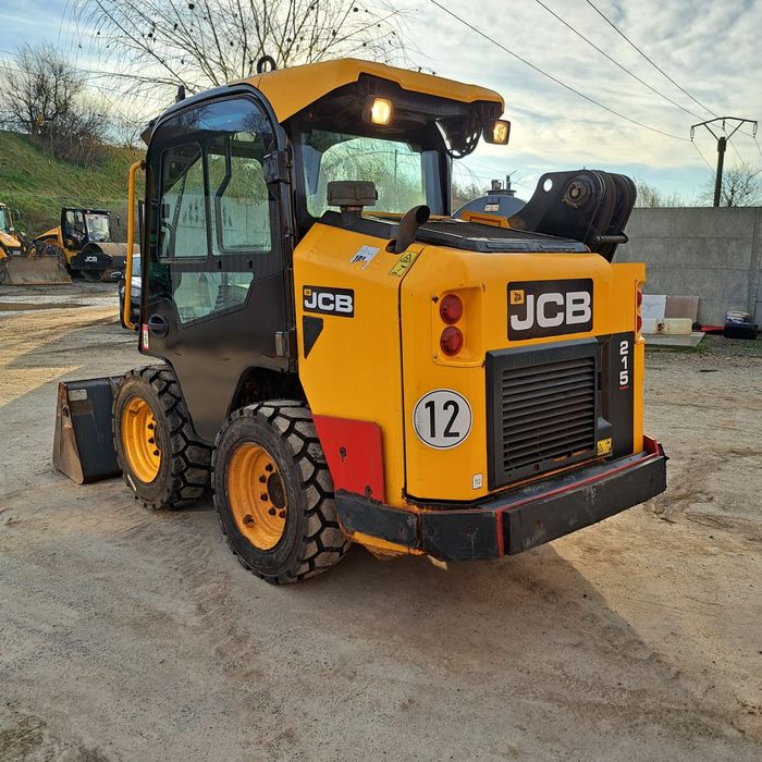 Miniincarcator, Bobcat Jcb 215 an 2020 Cupa multifuncțională și fixa ...