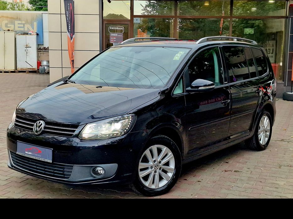 Vw Touran 2.0tdi automat dsg style Iasi • OLX.ro