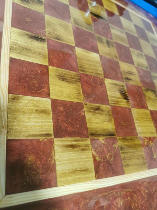 Șah din Rășină Epoxy și lemn de stejar (doaga de butoi) Bucuresti ...