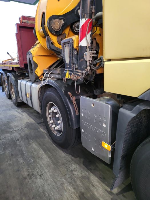 Volvo FH16 8X4 cu MACARA EFFER 850 cap tractor Afumati • OLX.ro
