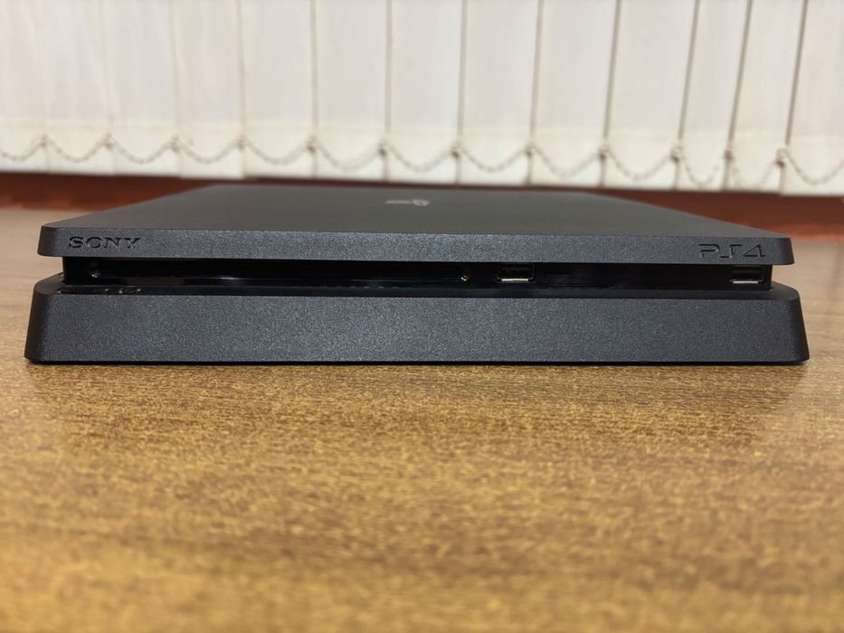 PlayStation 4 Slim гр. Борово • OLX.bg
