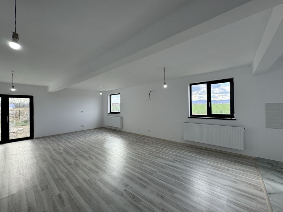 Casa cu 4 dorimitoare in Golesti la 5 minute de Focsani Focsani • OLX.ro