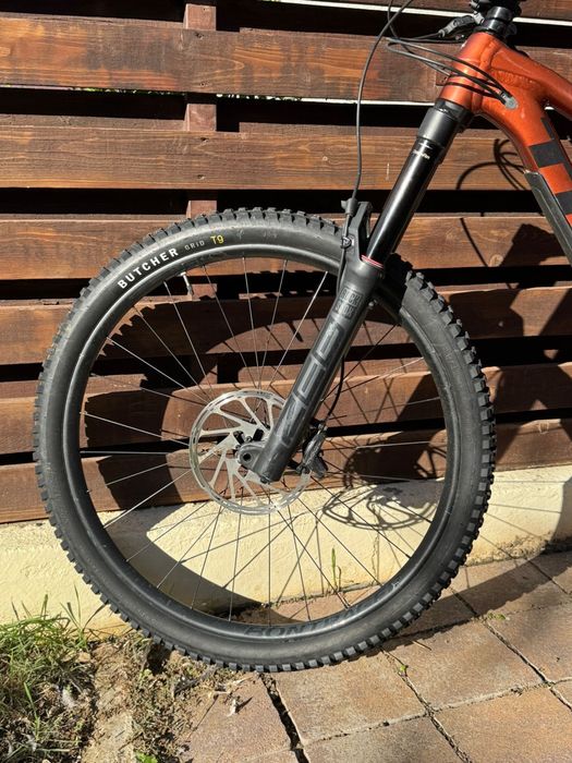 Bicicleta Trek Slash 8 din 2023 cadru M Bucuresti Sectorul 6 • OLX.ro