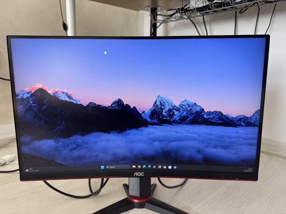 Monitor Gaming curbat FHD 165Hz AOC 24 inch Brasov • OLX.ro