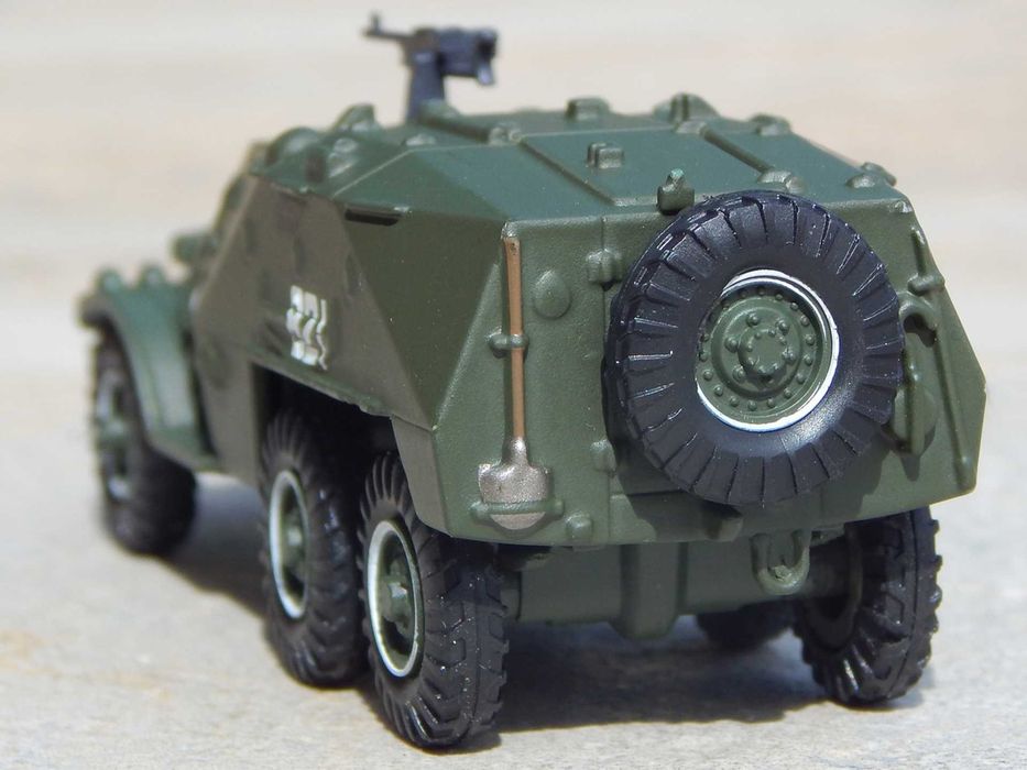 Macheta masina blindata transport sovietica BTR-152 1950 scara 1:72 ...