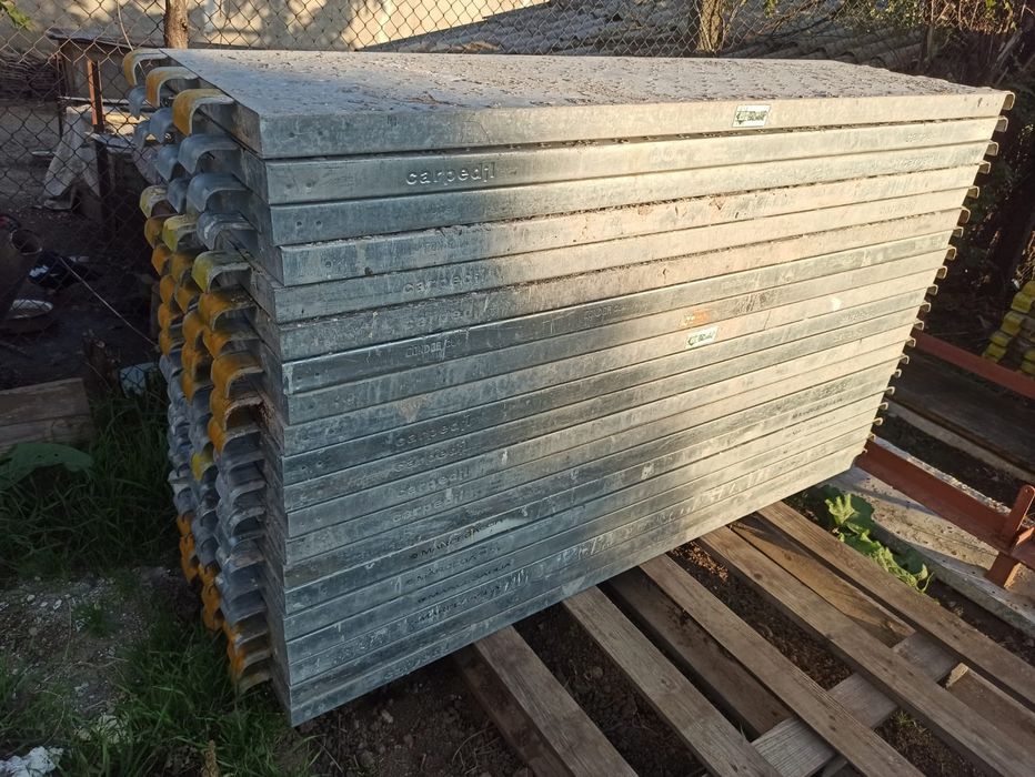 Podine schela metalică Letcani • OLX.ro