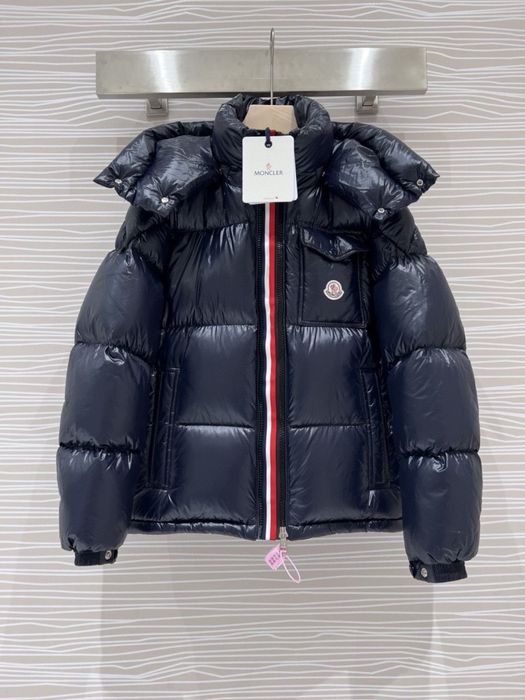 Geaca Moncler puf! Bucuresti Sectorul 2 • OLX.ro