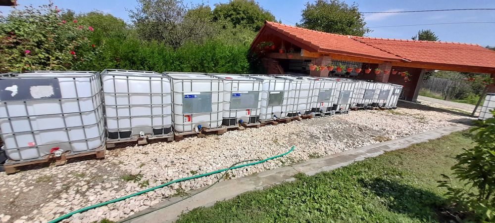 Bazine,ibc 1000 litri spalate, arată impecabil! Stalpeni • OLX.ro