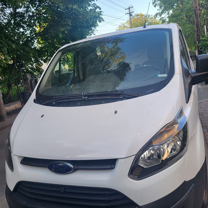 Ford transit custom Iasi • OLX.ro