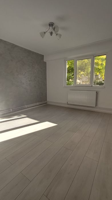 Tomis Nord 2 camere ,decomandat Constanta • OLX.ro