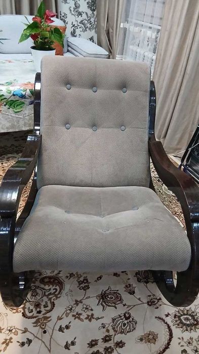 Кресло-качалка сотилади (б/у): 1 000 000 сум - Мебель для гостиной ...