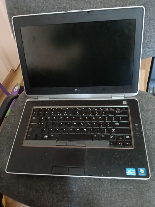 Vând dell Latitude Este bun dar trebuie refăcut Windows ul Zalau • OLX.ro