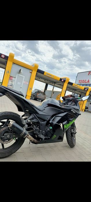 Vând Kawasaki ninja 250r Galati • OLX.ro