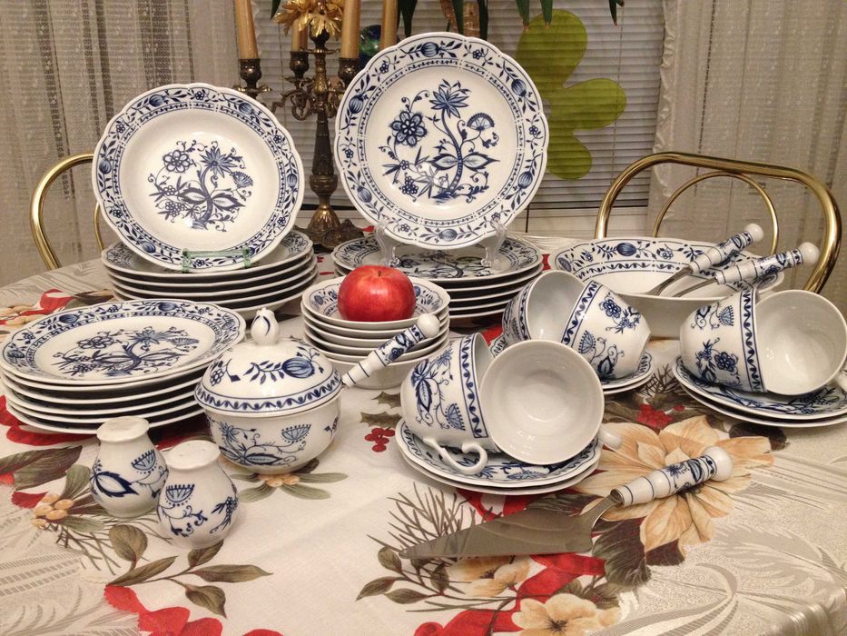 Zwiebelmuster, KAHLA, GDR Сервиз за хранене и кафе за 6 човека 44 ел. гр. София Младост 2 • OLX.bg