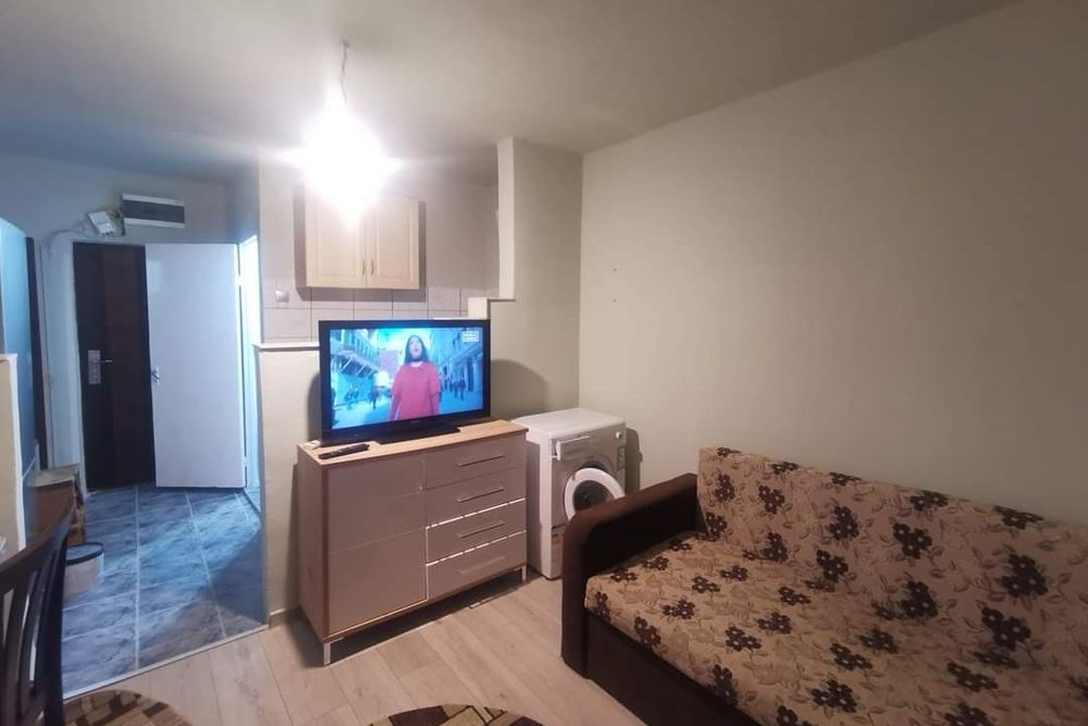 Garsoniera de închiriat /zona Olosig Oradea • OLX.ro