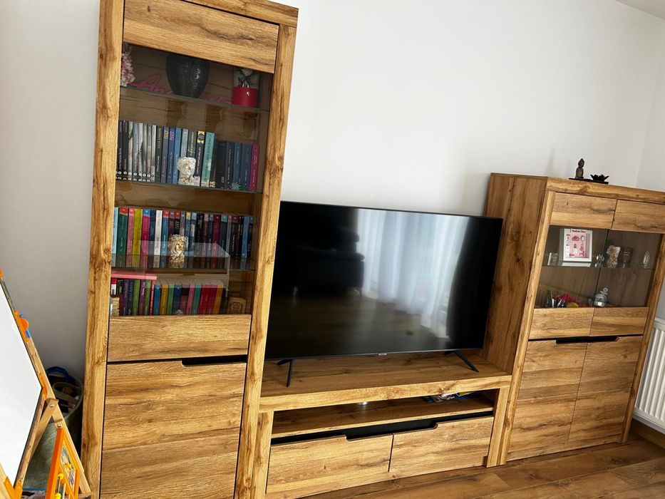 Mobila de living Cristian • OLX.ro