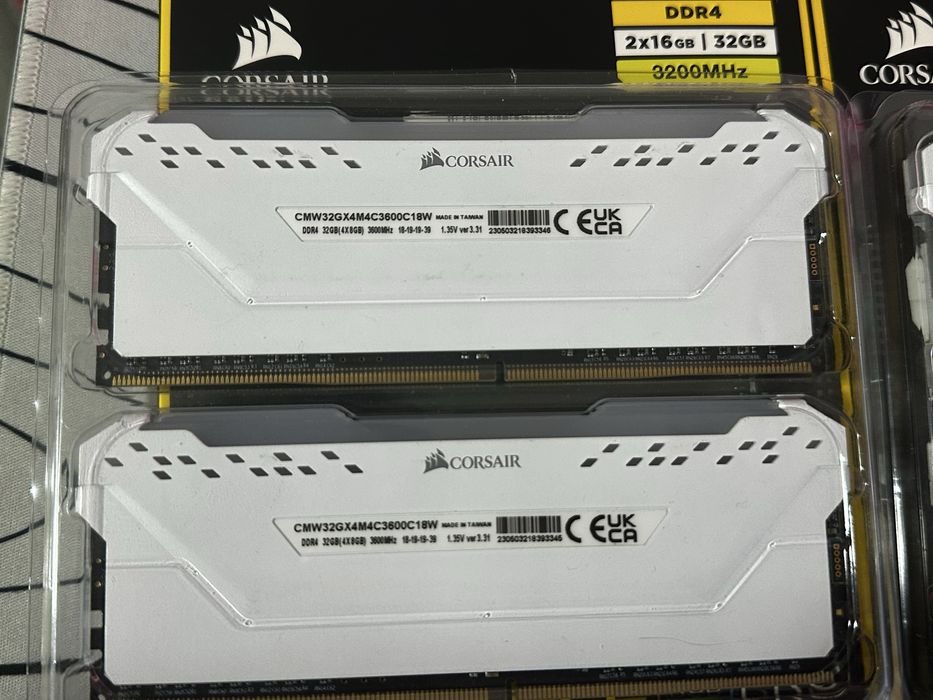 32gb ram Corsair vengeance rgb pro 4x8 3600mhz Targoviste • OLX.ro