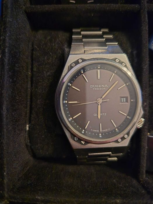 Dugena quartz swiss made с. Побит камък • OLX.bg