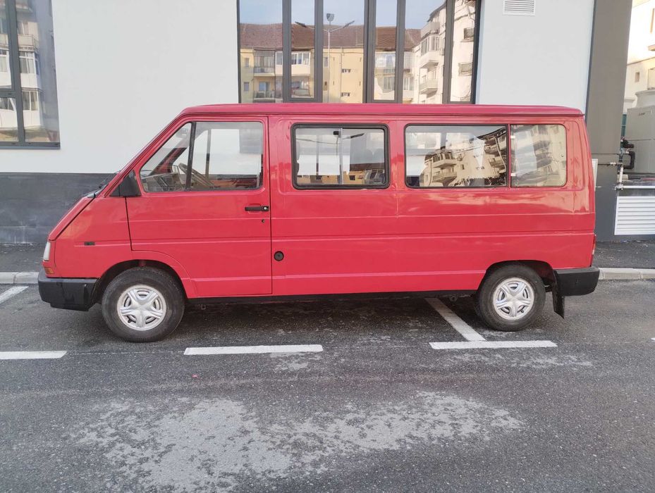 Renault Trafic 8+1 locuri, ITP SI RCA valabile, vehicul istoric Sibiu ...