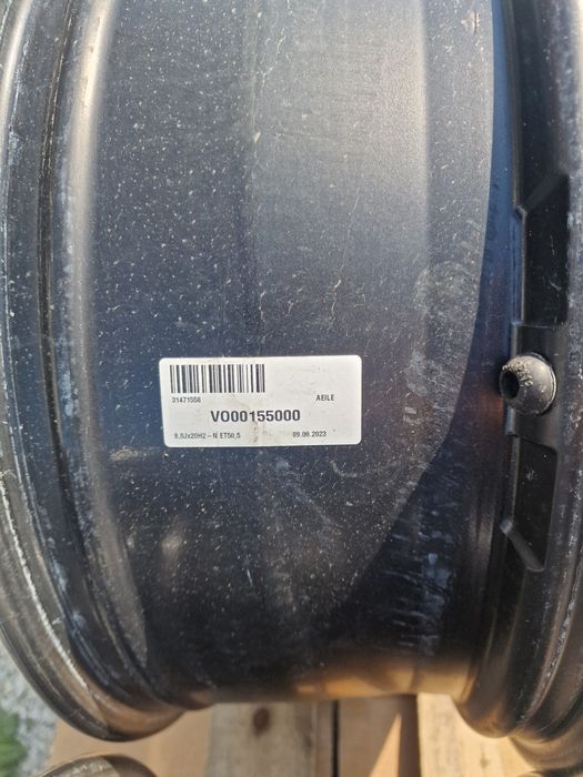 Jante Volvo originale R20 NOI PT XC 40 EX 40 Bistrita • OLX.ro